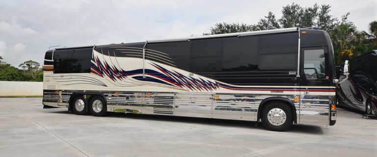 Luxury Motorhomes For Sale | Trade My Motorcoach | The Motorhome Exchange